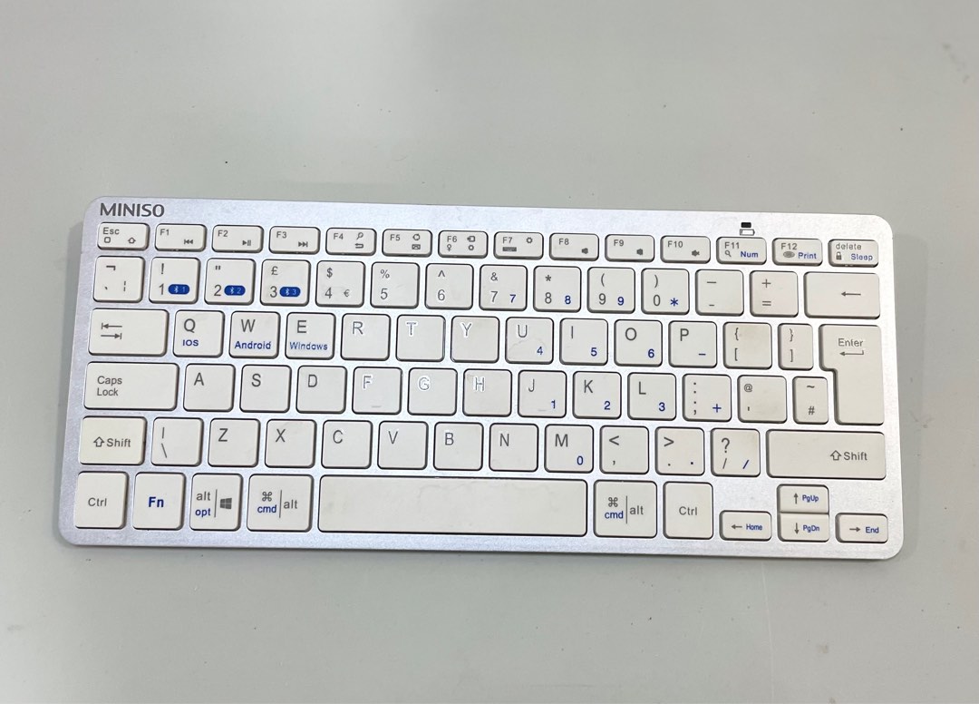 Miniso wireless keyboard, Computers & Tech, Parts & Accessories ...