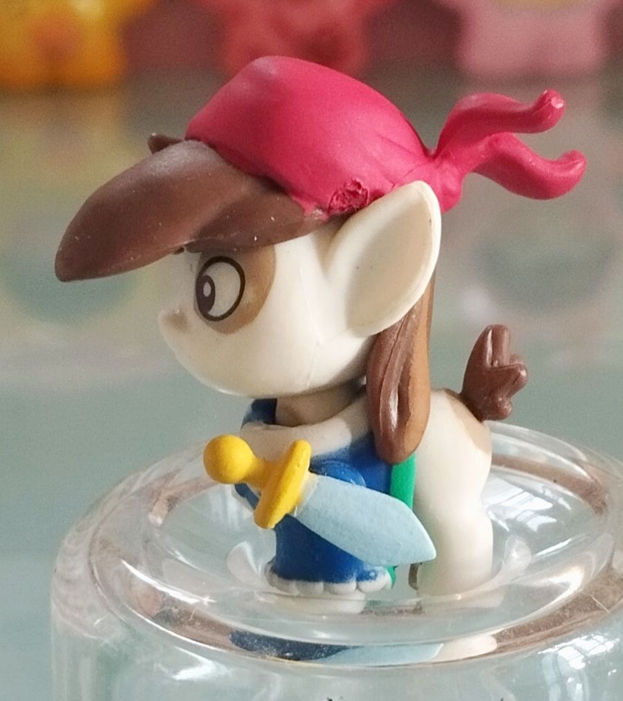 My Little Pony Friendship is Magic Pipsqueak (Pirate Costume) Toy ...
