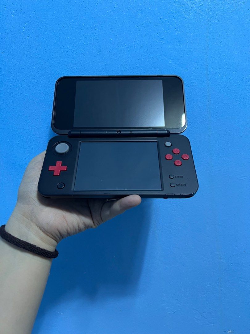 New Nintendo 2DS XL Black & Red [Mario Kart 7 Bundle] (Complete in Box ...
