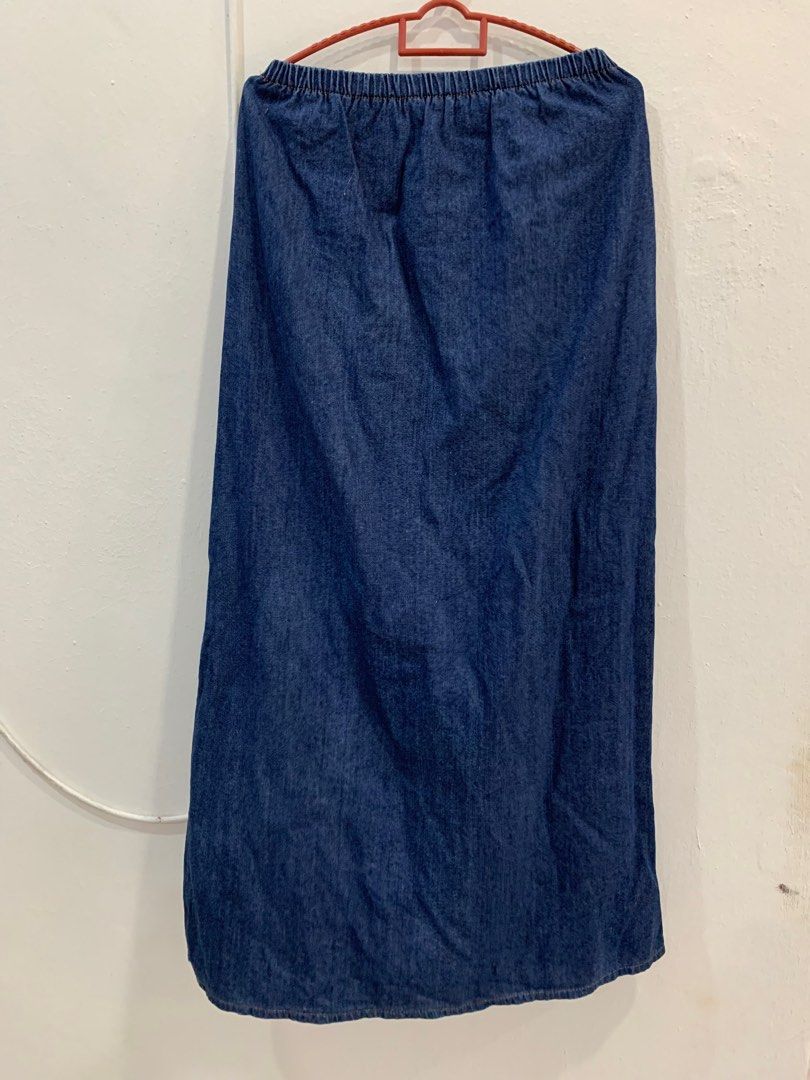 (RM 5) Blue denim skirt with 2 cute pockets infront, Women's Fashion ...