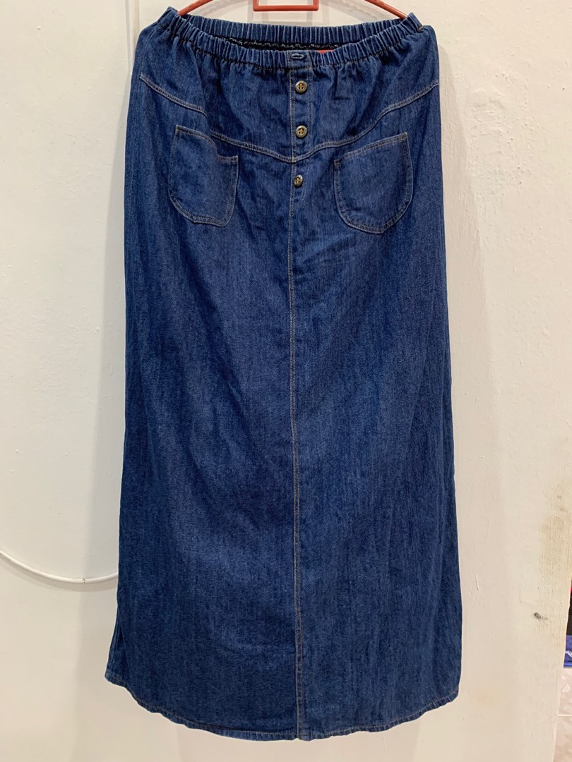 (RM 5) Blue denim skirt with 2 cute pockets infront, Women's Fashion ...
