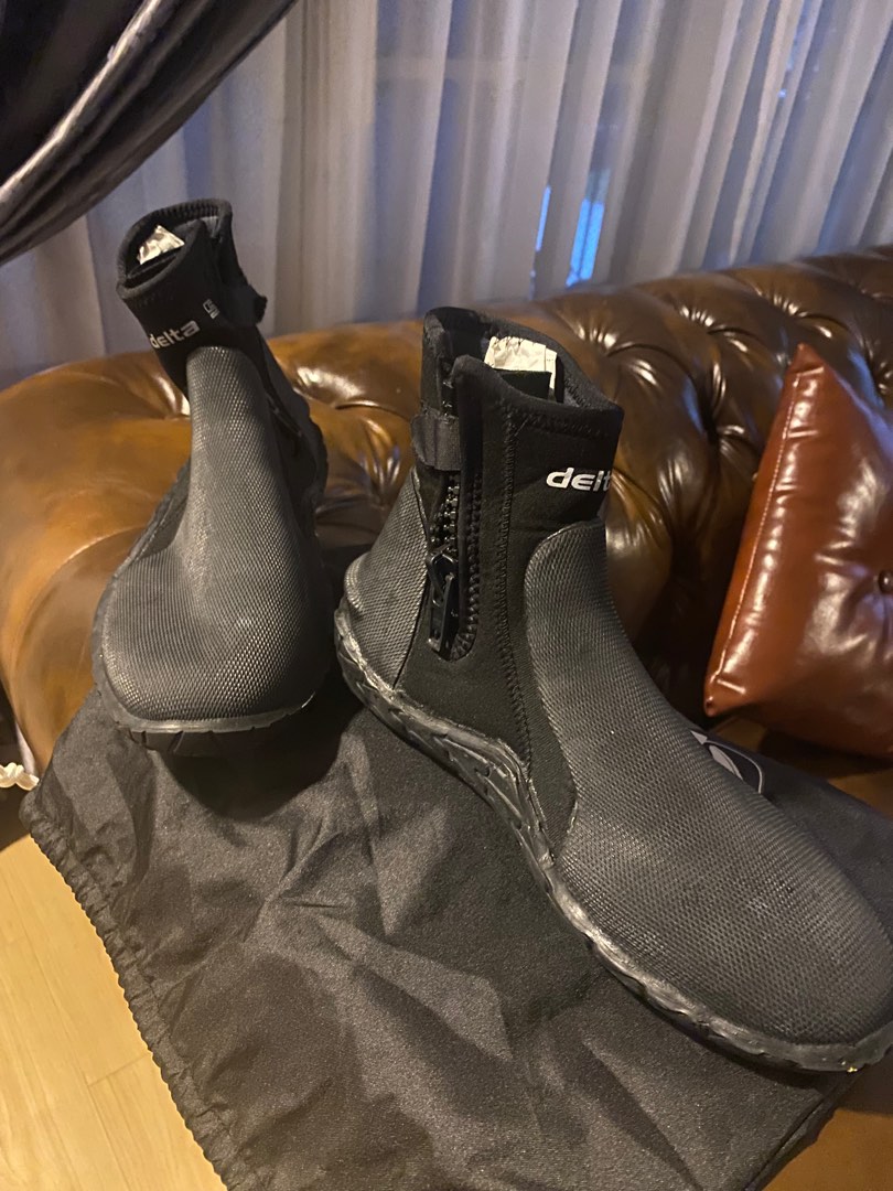SCUBAPRO Delta Dive 5mm High Cut Bootie, Sports Equipment, Other Sports ...
