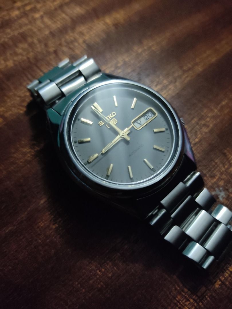 Seiko 5 Gray Dial, Men's Fashion, Watches & Accessories, Watches on ...