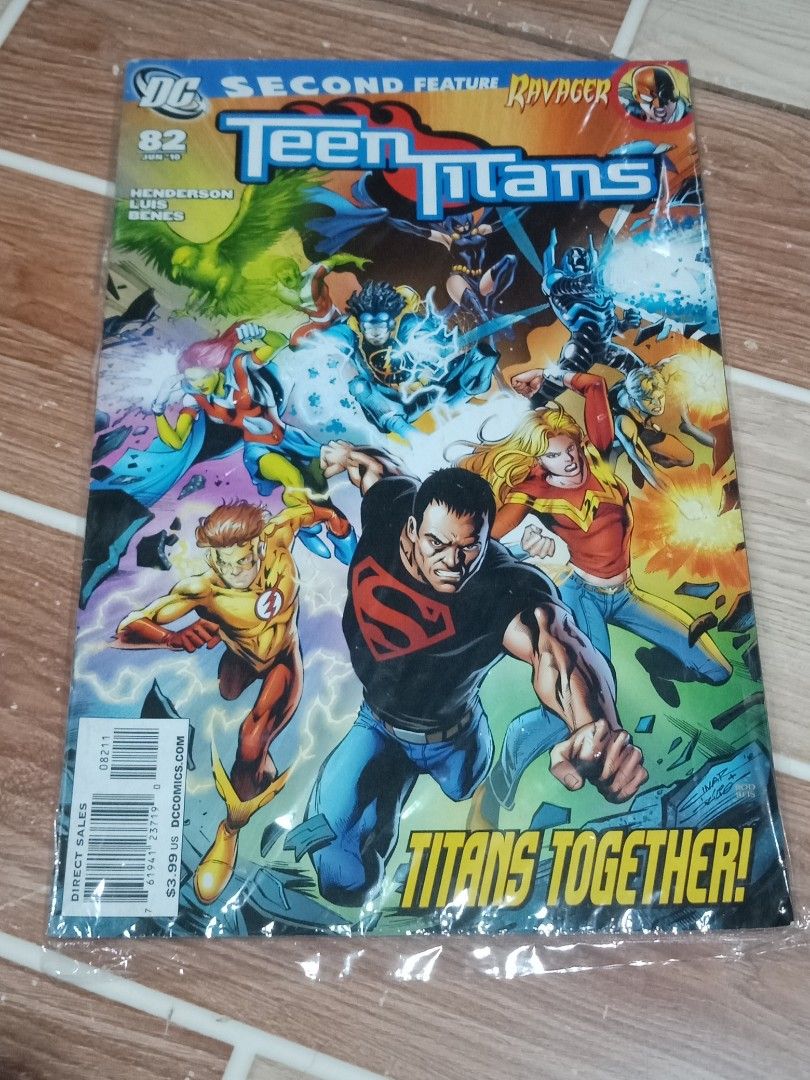 TEEN TITANS, Hobbies & Toys, Books & Magazines, Comics & Manga on Carousell
