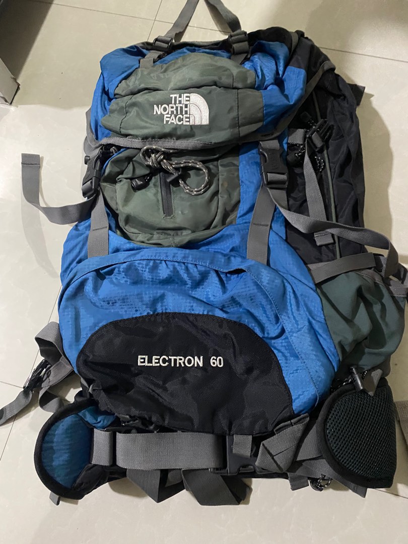 The north face hiking bag( Replica), Sports Equipment, Hiking & Camping ...