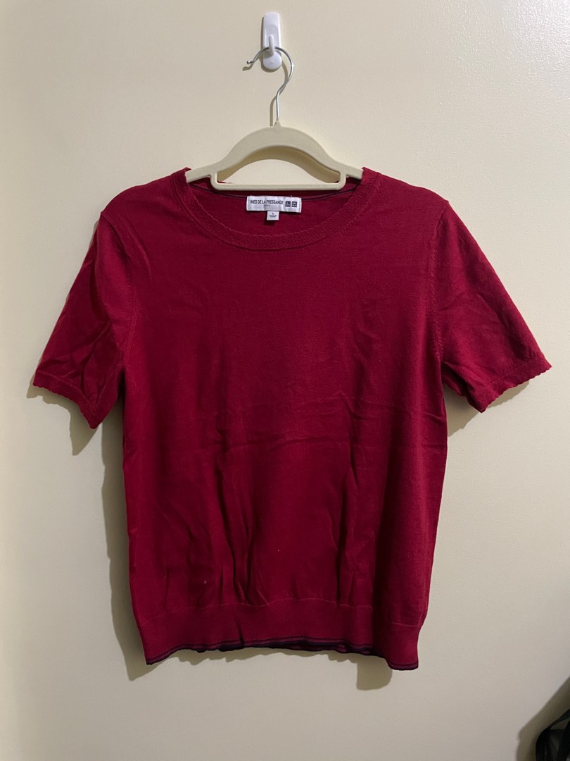 Uniqlo red top, Women's Fashion, Tops, Blouses on Carousell