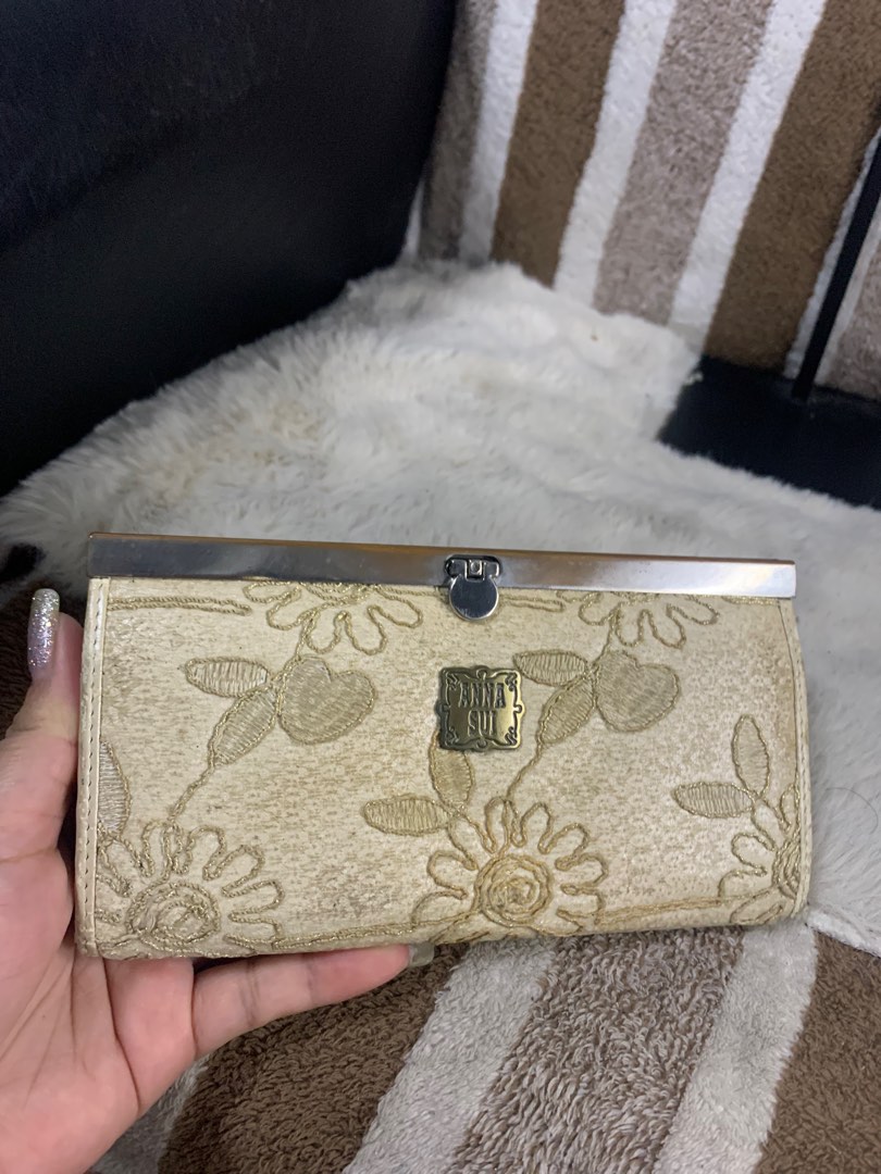 Vintage anna sui floral wallet kisslock, Women's Fashion, Bags ...