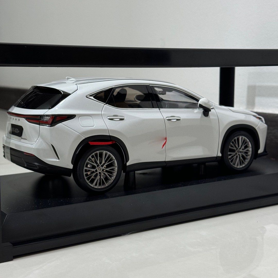 1:18 Lexus NX400h+ (White), Toys & Collectibles, Figurines & Models ...