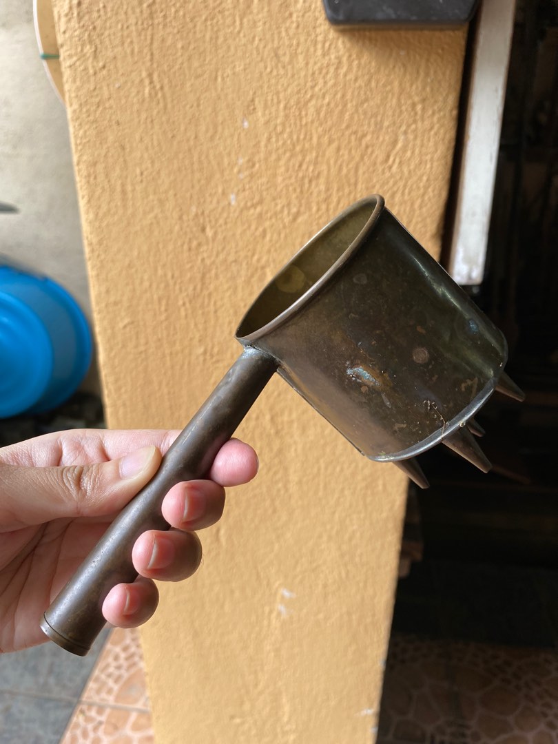 Acuan Roti Jala Antik, Furniture & Home Living, Kitchenware & Tableware ...