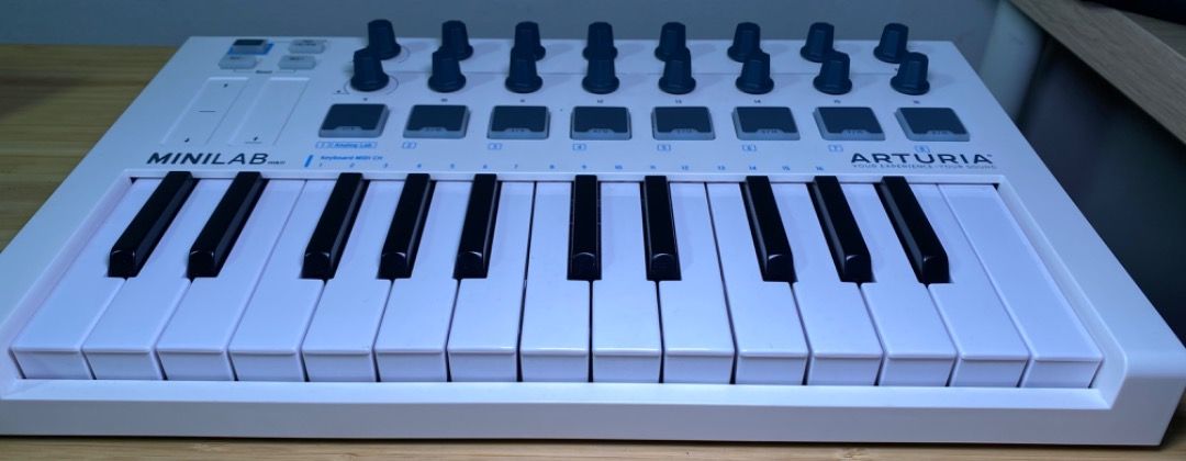 Arturia MINILAB MKII Universal MIDI Controller MiniLab MkII Keyboard Controller Features a Great ...