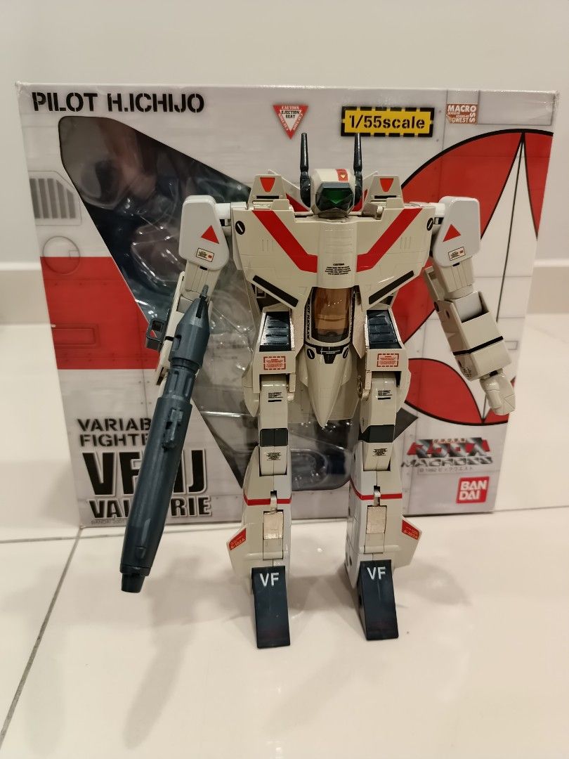 Bandai Macross VF-1J Valkyrie, Hobbies & Toys, Toys & Games on Carousell