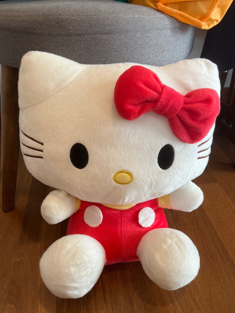 big hello kitty plush toy, Hobbies & Toys, Toys & Games on Carousell