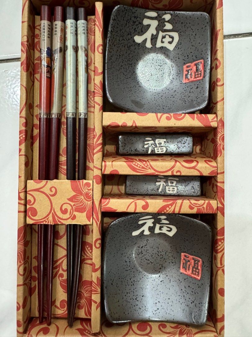 Chopsticks & Sauce Plate Set, Furniture & Home Living, Kitchenware ...