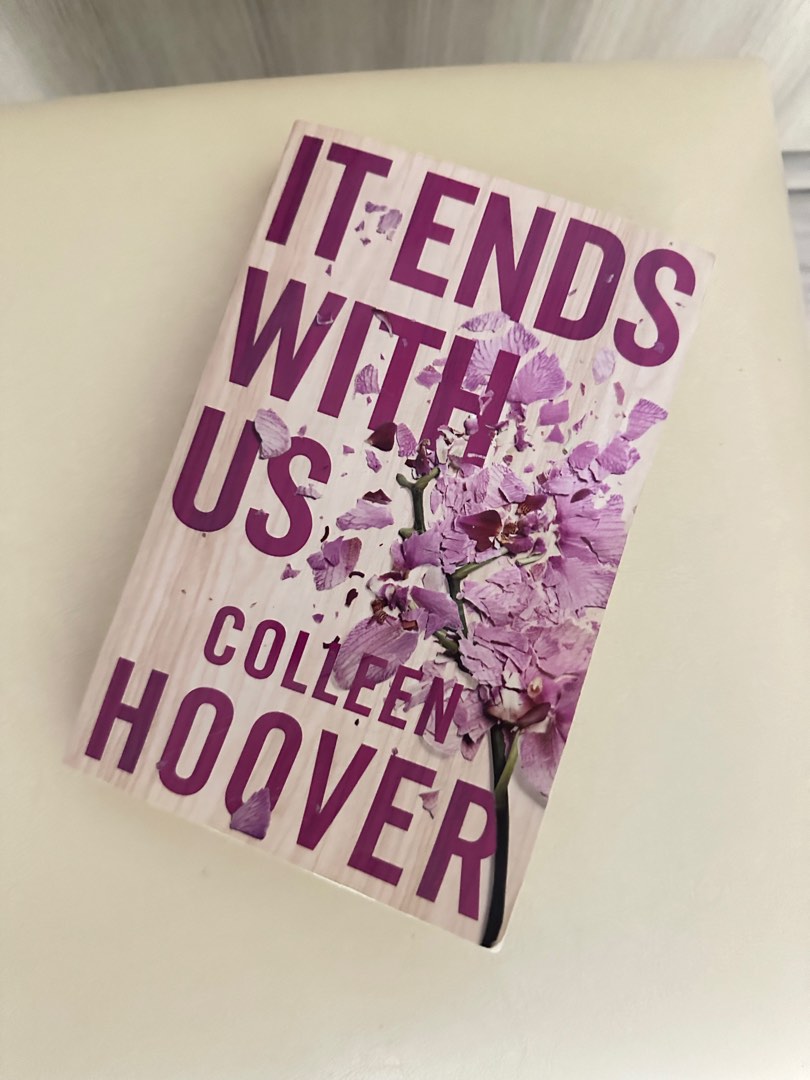 Collen Hoover - Its ends with us, Hobbies & Toys, Books & Magazines ...