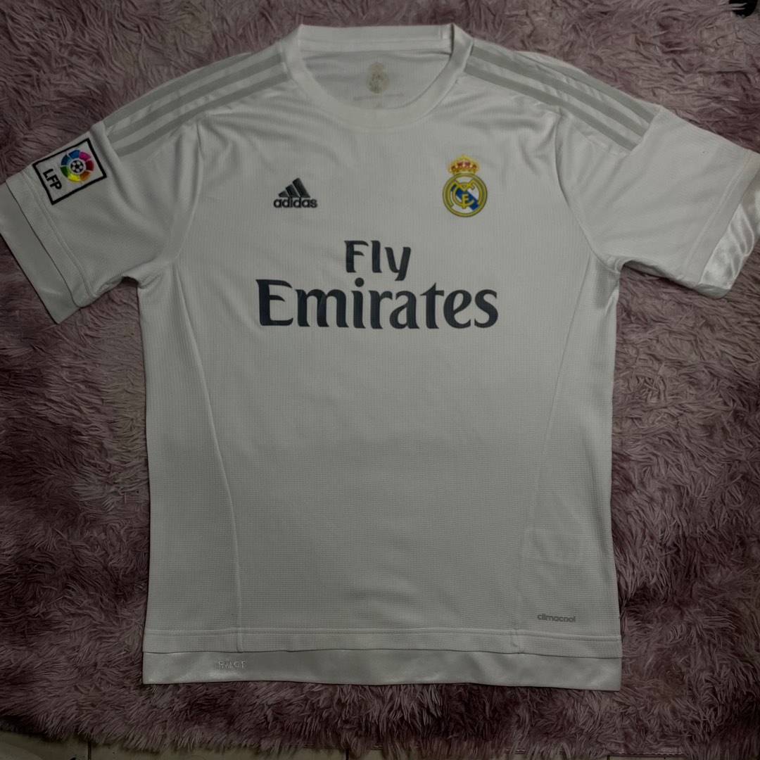 Fly emirates football jersey, Men's Fashion, Activewear on Carousell