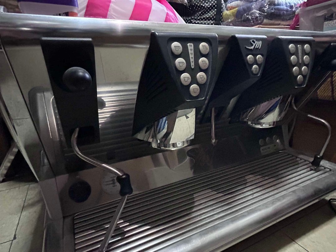 La San Marco Espresso Machine E100 & Coffee Grinder, TV & Home ...