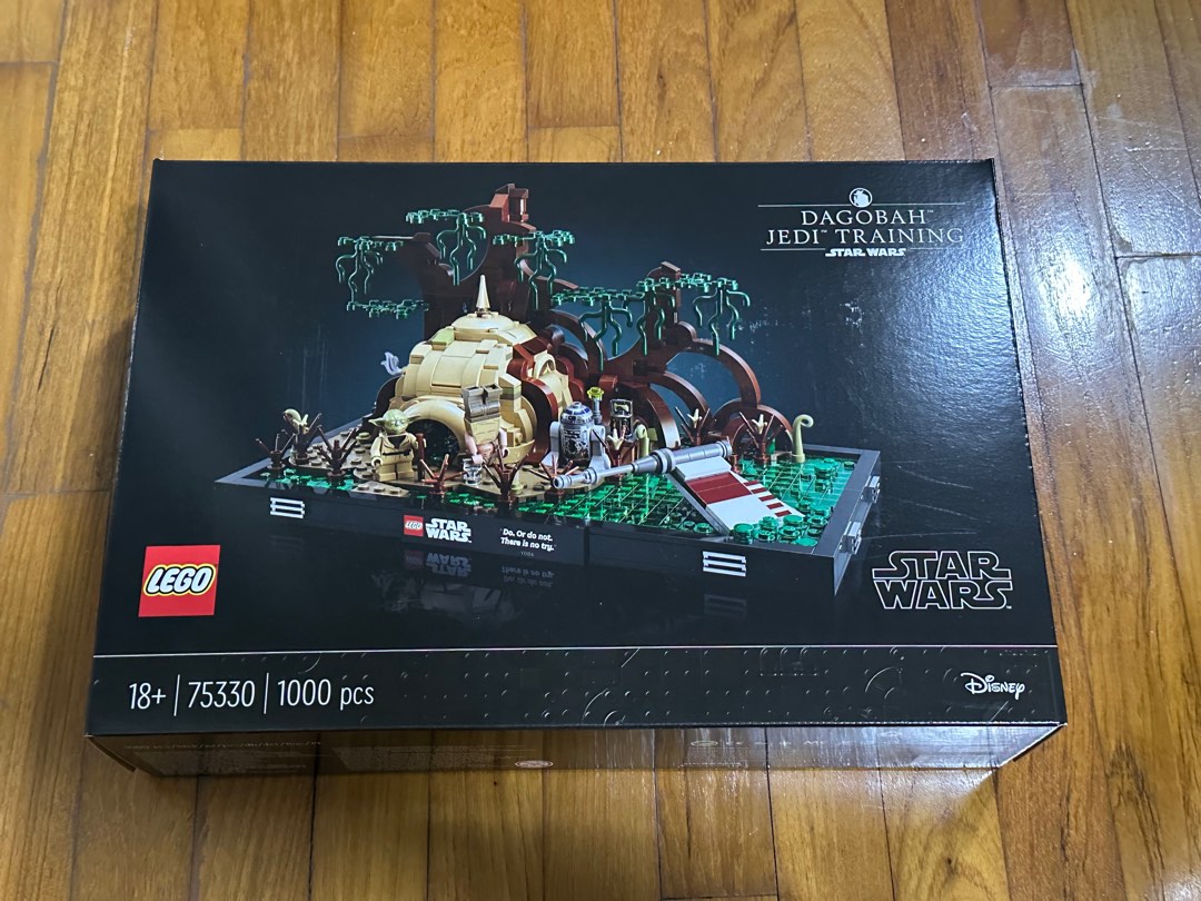 Lego 75330 Star Wars Dagobah Jedi Training, Hobbies & Toys, Toys ...