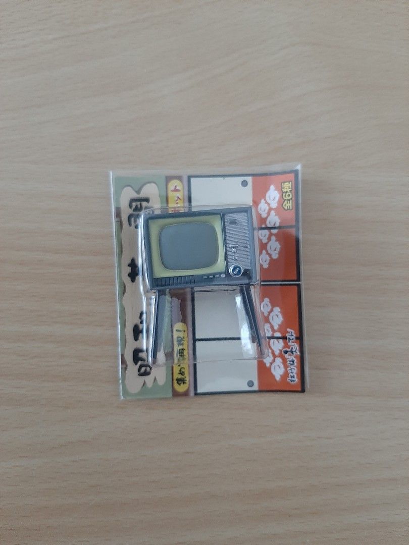 Miniature TV Magnet, Hobbies & Toys, Stationery & Craft, Occasions ...
