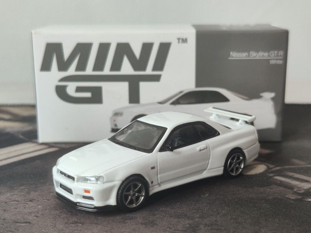 Mini GT Nissan Skyline R34 White, Hobbies & Toys, Toys & Games on Carousell