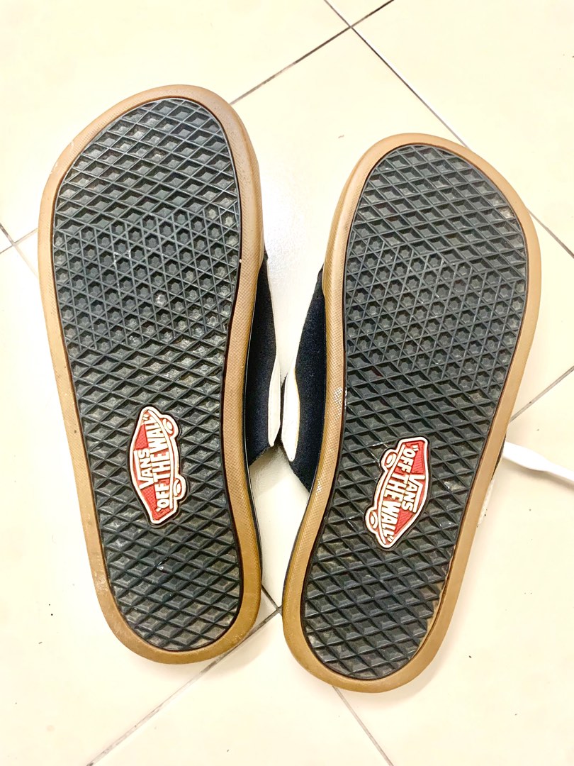 Slipper vans vintage, Men's Fashion, Footwear, Flipflops and Slides on ...