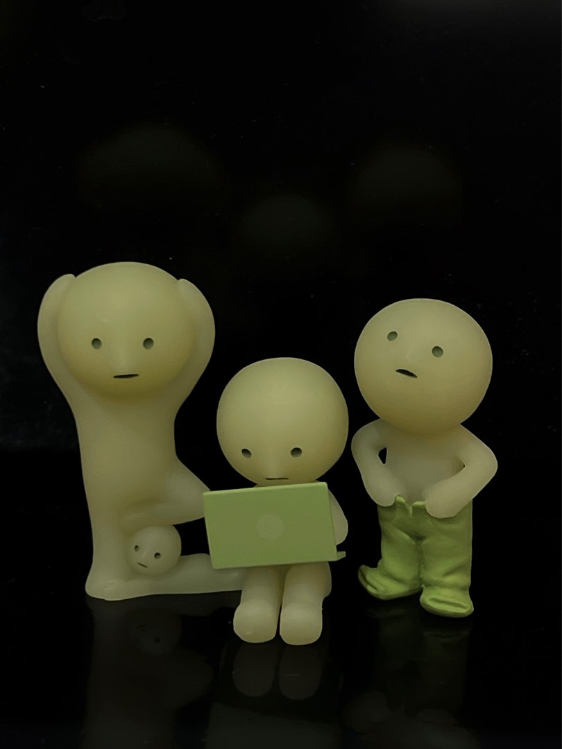 smiski researching set - work / yoga / dressing series, Hobbies & Toys ...