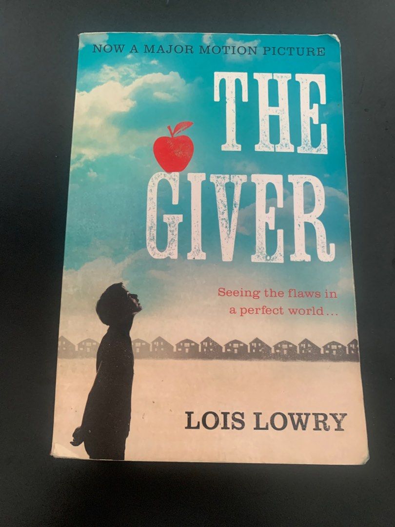 THE GIVER by lois lowry, Hobbies & Toys, Books & Magazines, Storybooks ...