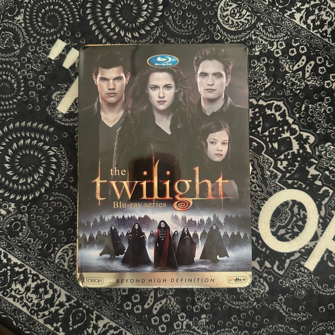 The Twilight Blu-ray Complete Collection ALL MOVIES - COLLECTOR'S ITEM ...