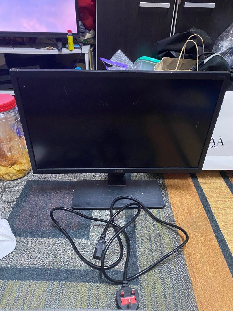 Tv Toshiba / Monitor BenQ - 24 Inch / 22 Inch, TV & Home Appliances, TV ...