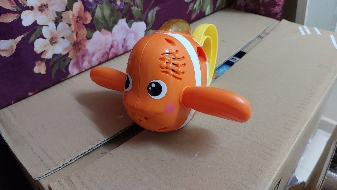 Vtech Baby Sing and Splash Fish, Hobbies & Toys, Toys & Games on Carousell