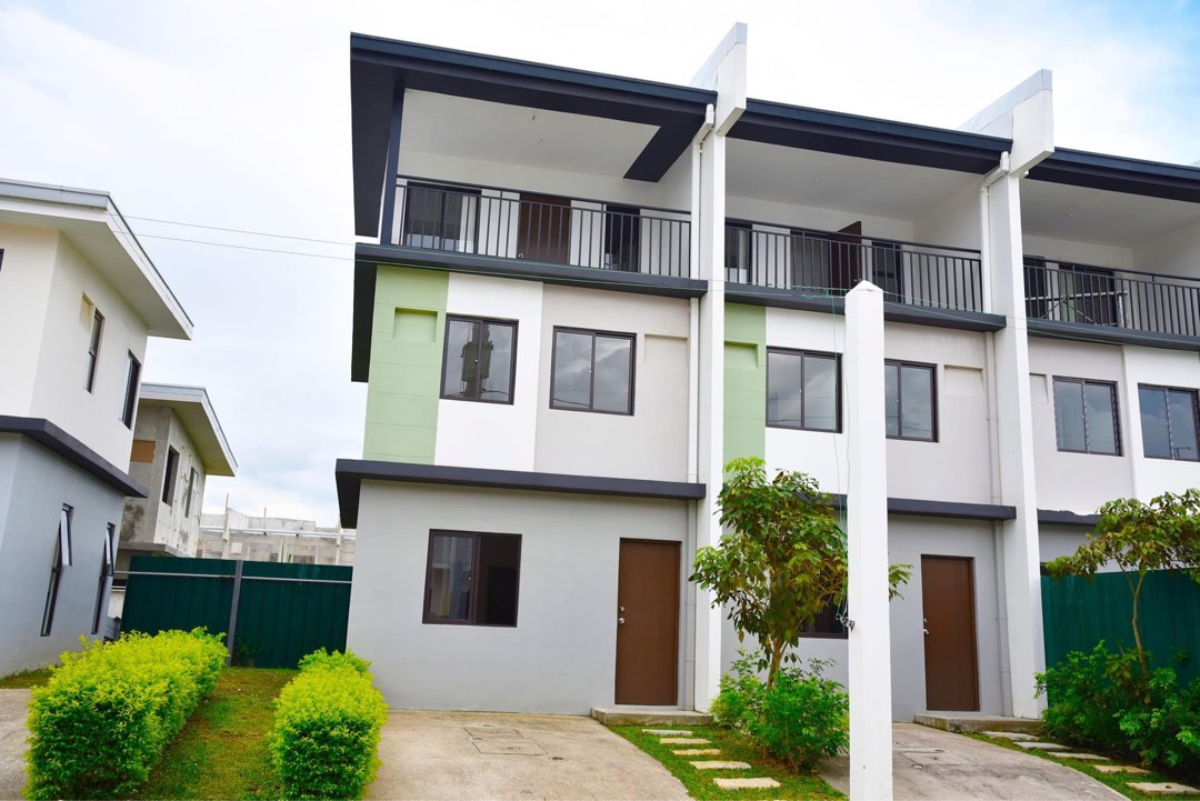 3storey Townhouse End Unit in Nuvali, Property, For Sale, Townhouse on ...