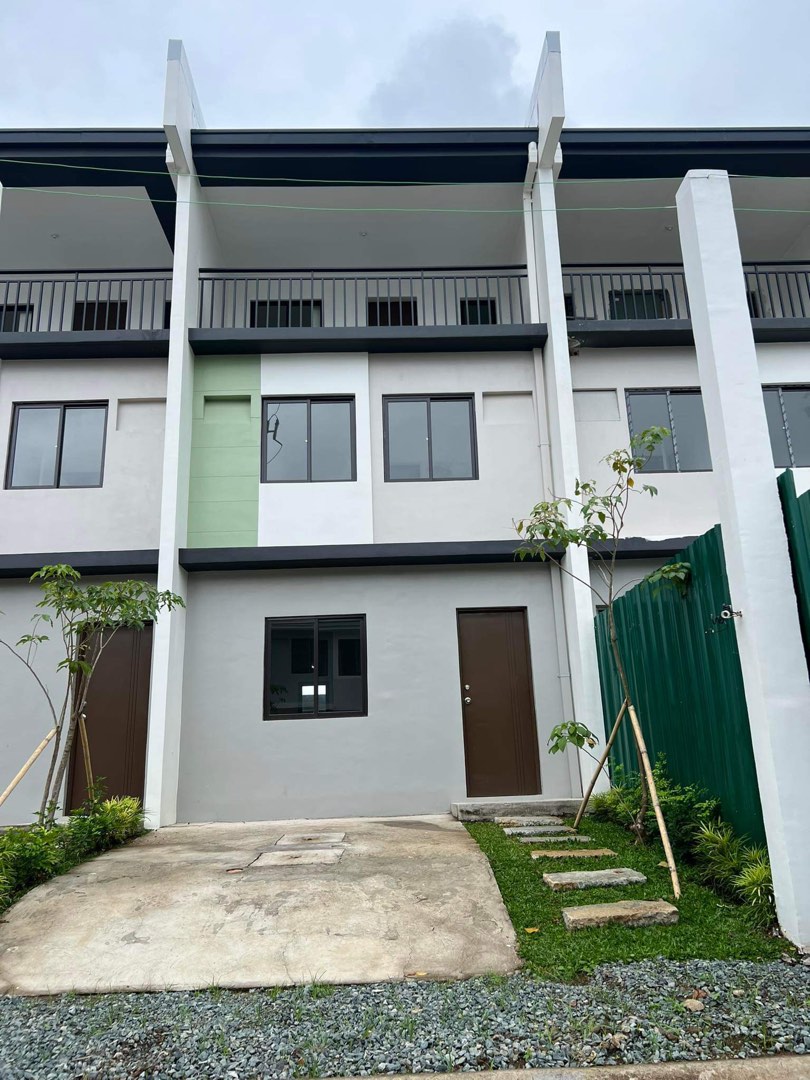 3storey Townhouse Inner Unit in Nuvali, Property, For Sale, Townhouse ...