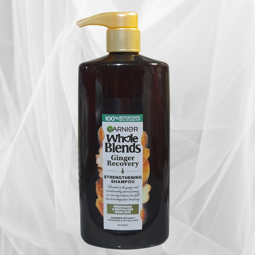 828ml Garnier Whole Blends Ginger Recovery Strengthening Shampoo ...