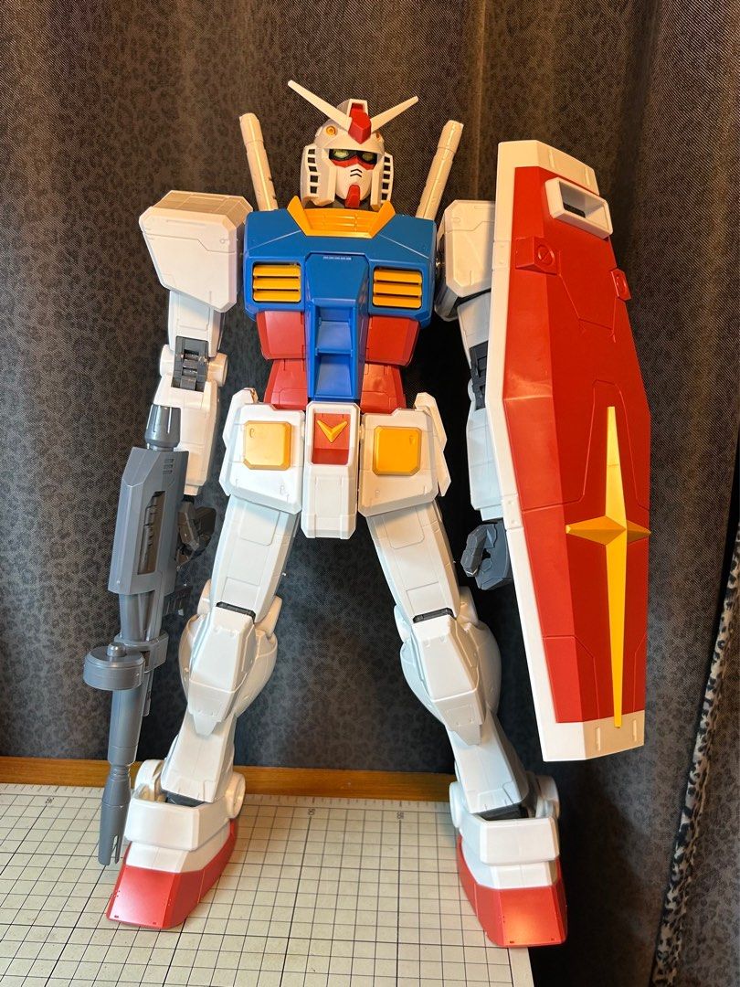 二手 2010年 Bandai 廠出品 Mega Size Model 1/48 高達 Gundam 機動戰士 已砌好模型 37.5cm高 ...