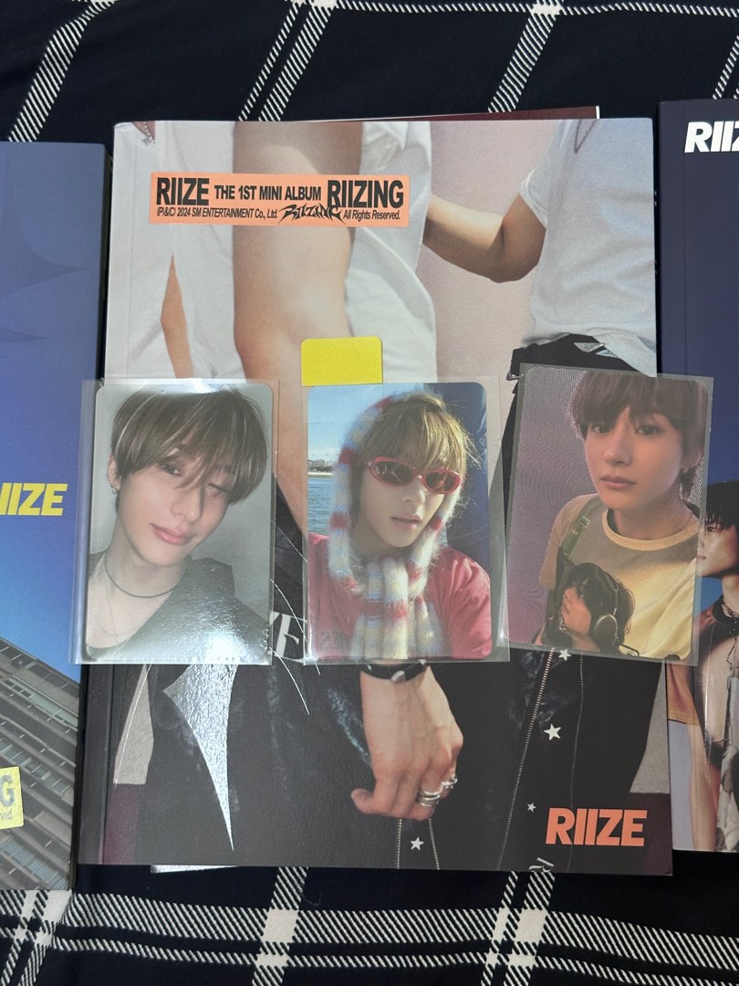 Anton PC (RIIZE 1st mini album 3ver.), Hobbies & Toys, Collectibles ...