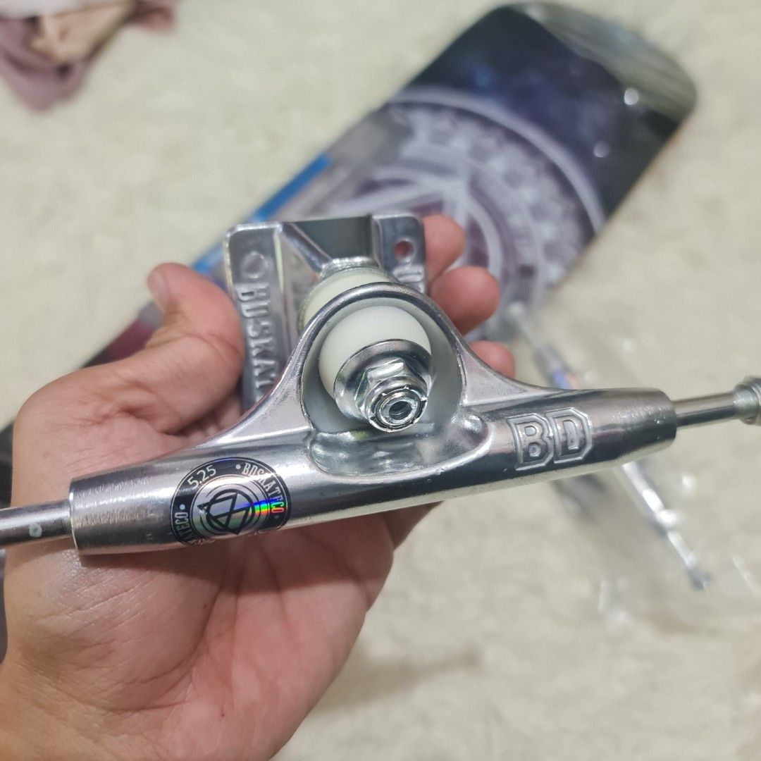 BD Hollow. Kingpin Skate Truck, Sports Equipment, Other Sports ...
