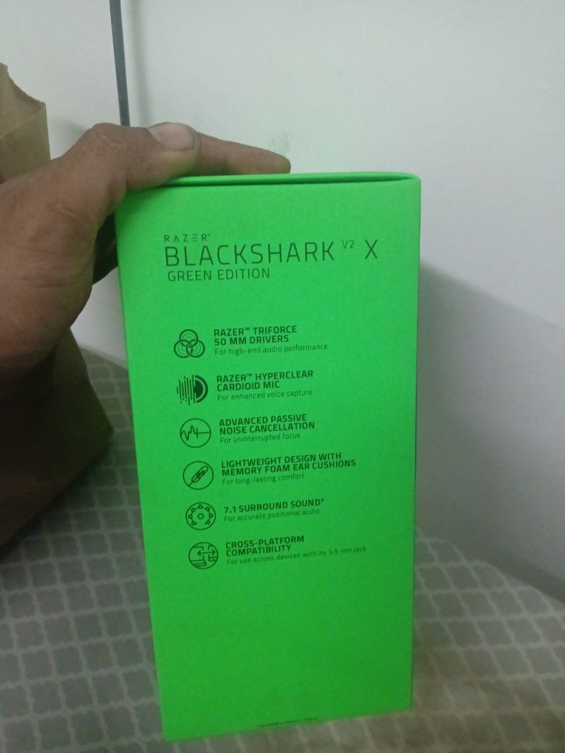 Black shark v2(green edition), Audio, Headphones & Headsets on Carousell