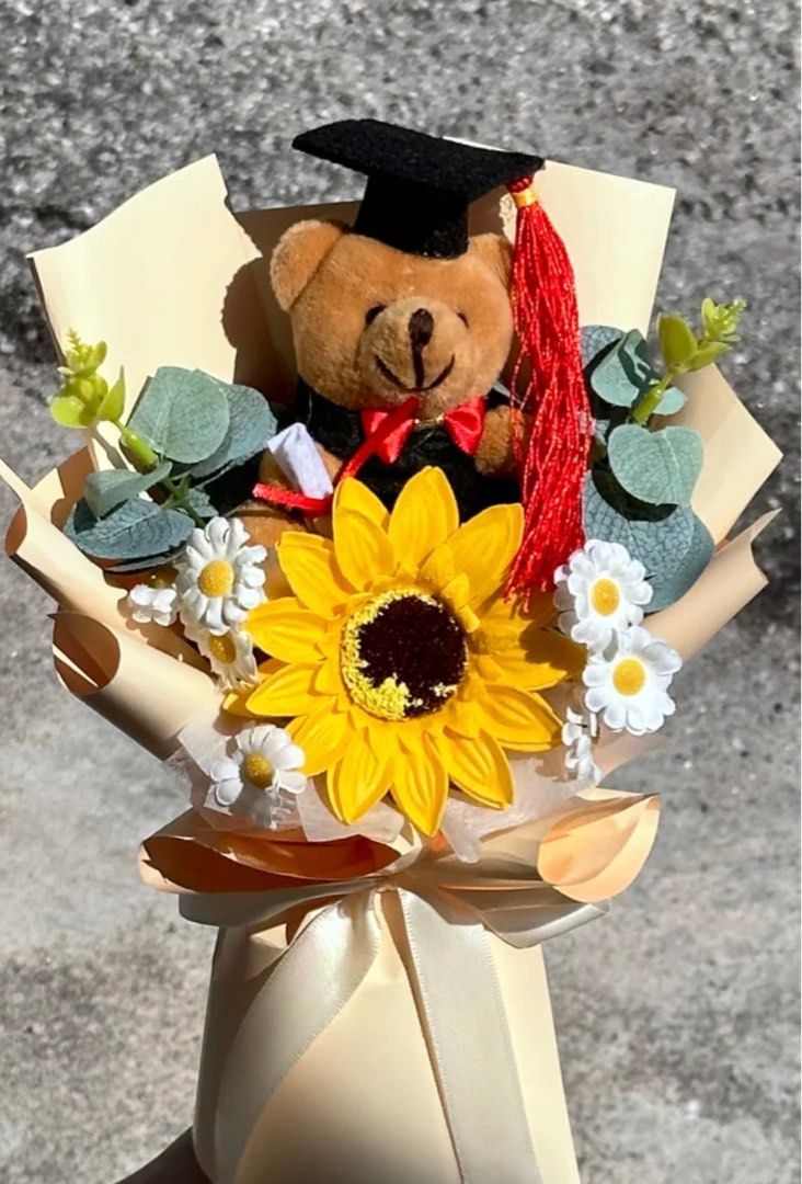 CAN NEGO Convocation bouquet, Hobbies & Toys, Stationery & Craft ...