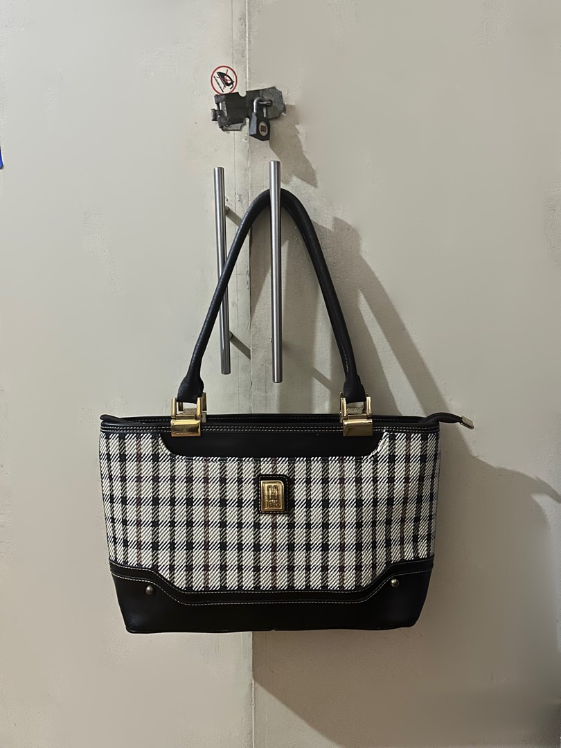 DAKS LONDON CHECKS BLACK SHOULDER BAG, Luxury, Bags & Wallets on Carousell