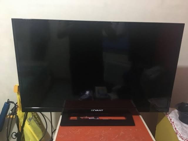 Devant 32" LED TV - 32DL420, TV & Home Appliances, TV & Entertainment ...