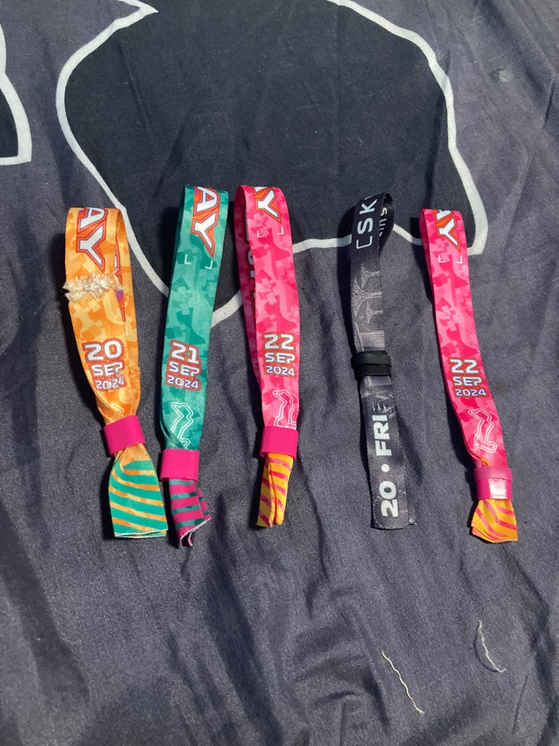 F1 Formula 1 wristbands 2024 Singapore Grand Prix Full set, Men's ...