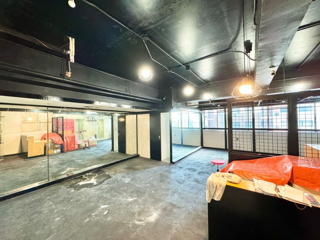 FORT PALM SPRING: BGC Commercial Unit For Sale, 79.83 sqm, Formerly a ...