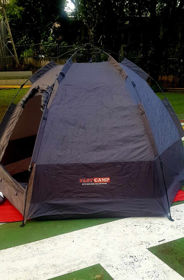 IDOOGEN Fast Camp Auto 6 One Touch Tent not coleman, Sports Equipment, Hiking & Camping on Carousell