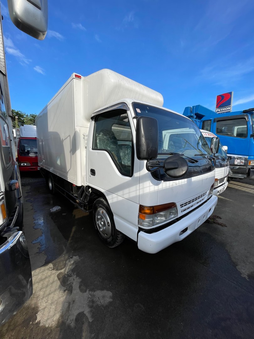 Isuzu elf NPR 14ft, Special Vehicles, Heavy Vehicles on Carousell