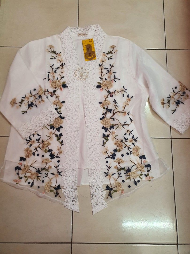 Kebaya lace sulam plus size, Women's Fashion, Tops, Blouses on Carousell