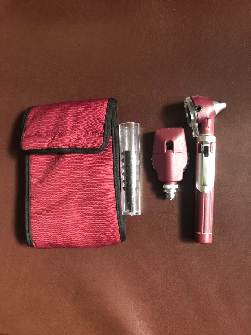 Otoscope and Ophthalmoscope Set, Health & Nutrition, Medical Supplies & Tools on Carousell