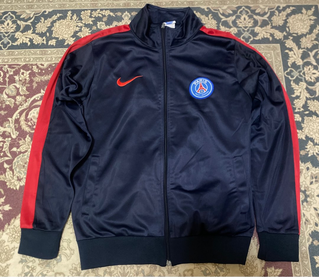 Paris Saint Germain (PSG) Jacket, Men's Fashion, Activewear on Carousell