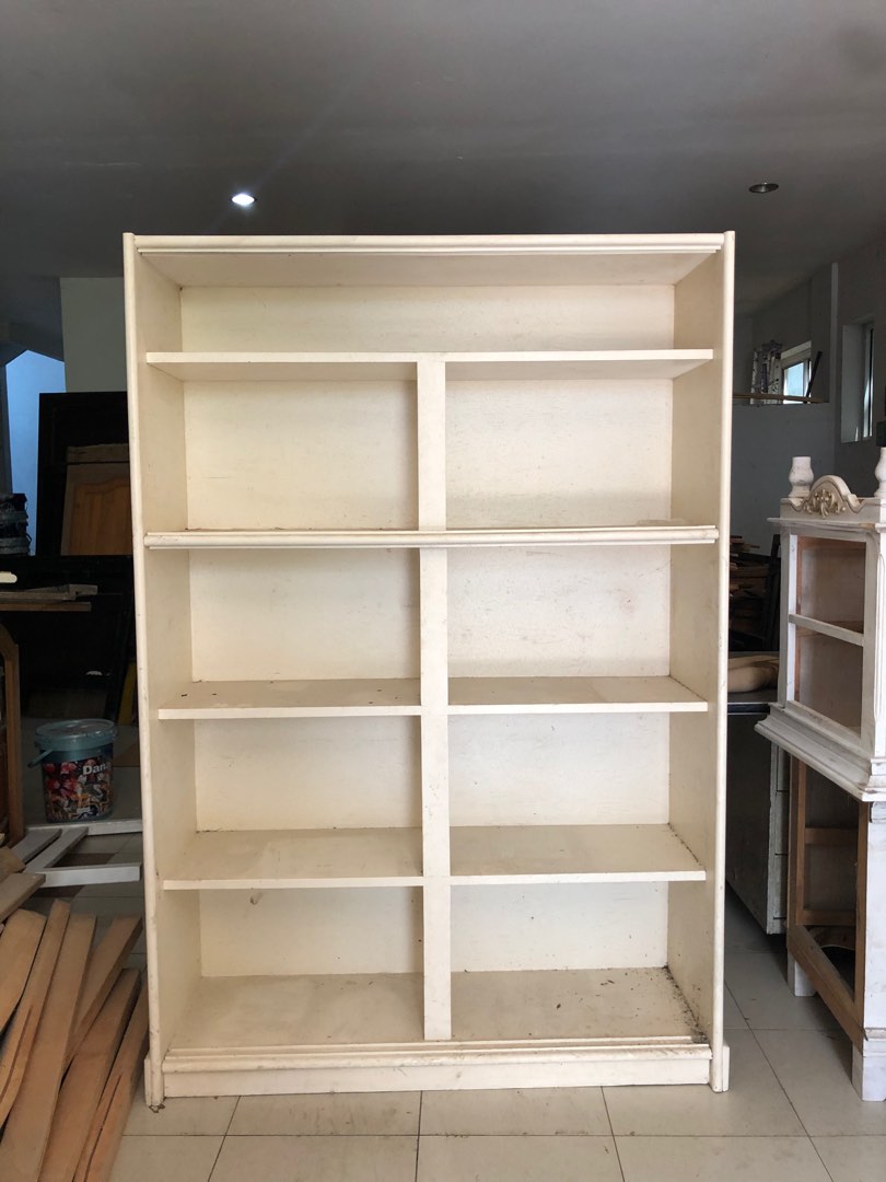 LEMARI RAK KAYU BUKU PUTIH SEPATU PAJANGAN FIGURE DOKUMEN FILE KANTOR ...