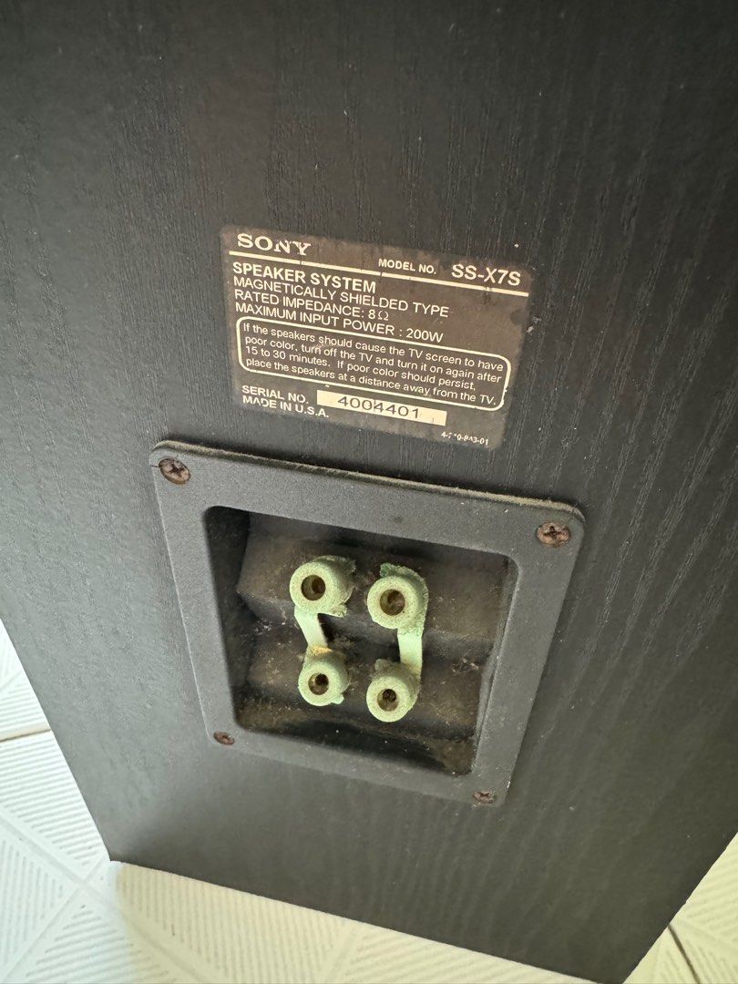 Sony standing speakers SS-X7S, Audio, Soundbars, Speakers & Amplifiers on Carousell