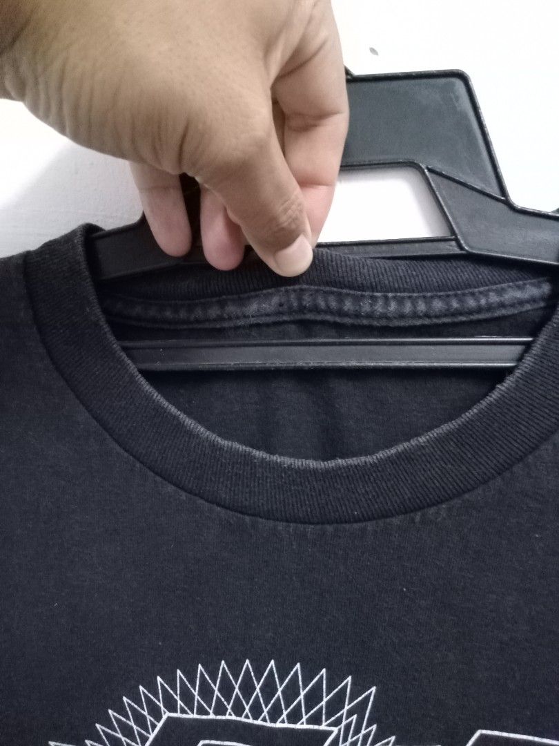 Vtg y2k Pop evil rock band shirt, Men's Fashion, Tops & Sets, Tshirts ...