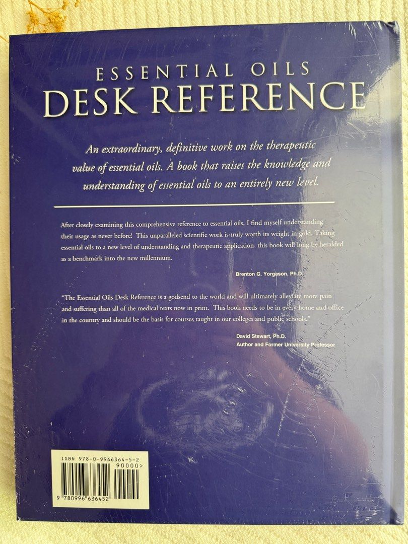 essential oil desk reference